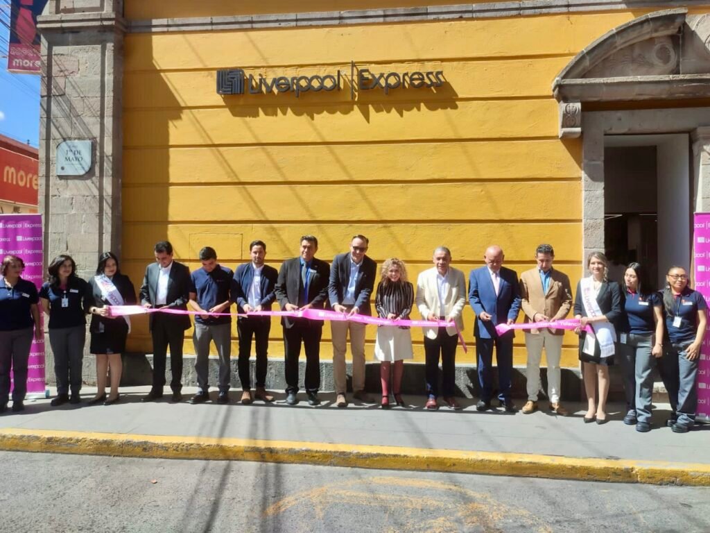 Inauguran en Tulancingo una tienda Liverpool Express.