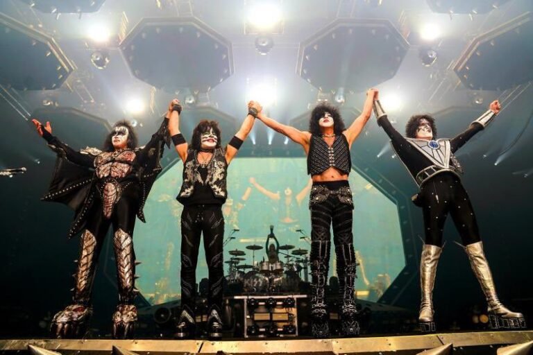Kiss se despide tras 50 años de carrera: su última vez en México - Énfasis